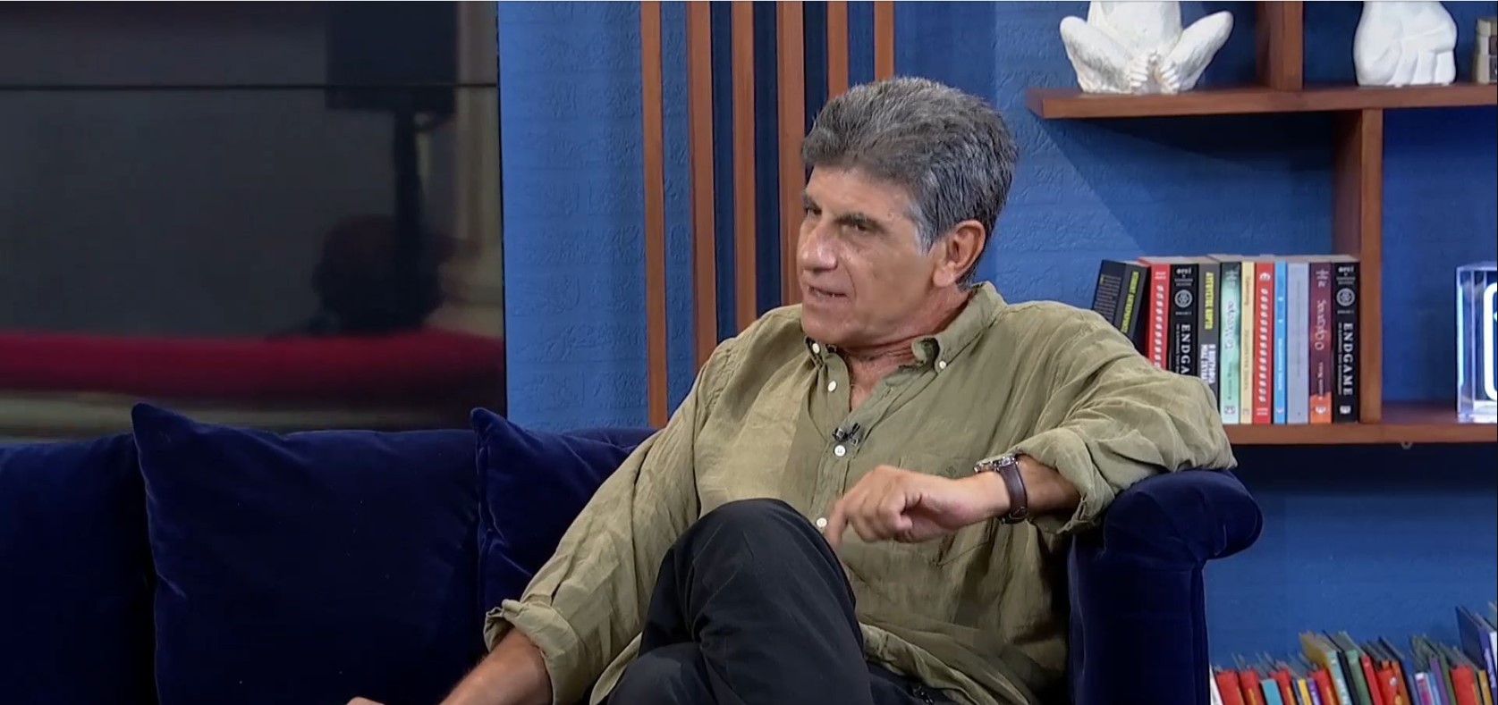Γιάννης Μπέζος: "Σε reunion κόντεψα να αυτοκτονήσω"