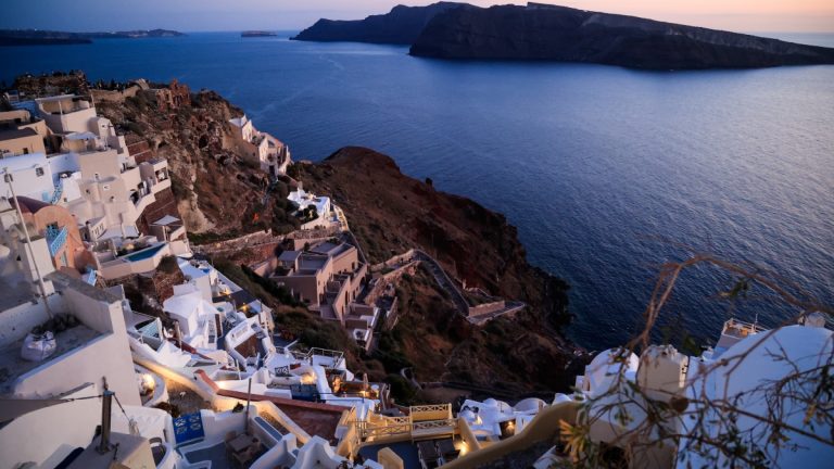 Σαντορίνη: Ακυρώθηκαν όλες οι αφίξεις κρουαζιερόπλοιων τη Δευτέρα